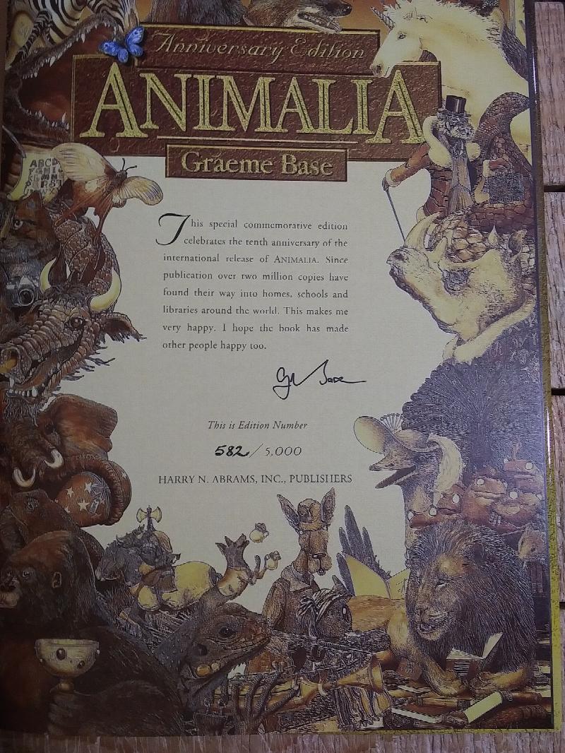 Animalia Graeme Base